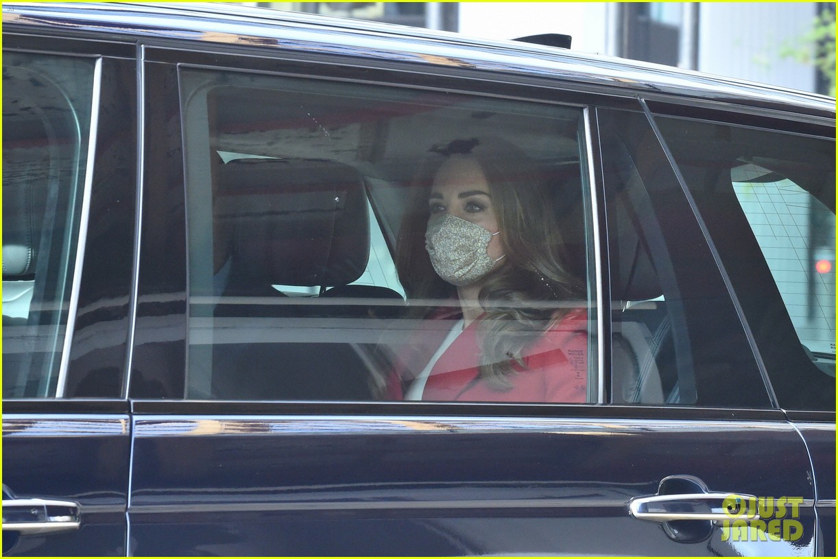 Duchess Kate Middleton & Prince William Wear Their Face Masks on Latest ...