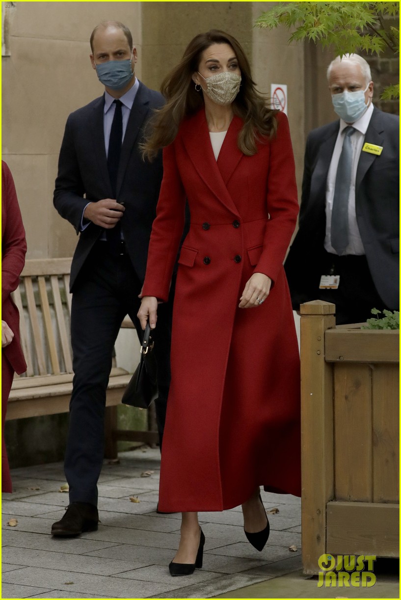Duchess Kate Middleton & Prince William Wear Their Face Masks on Latest ...