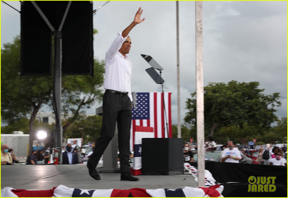 Former President Obama Bashes Trump's Response to Pandemic at Florida ...