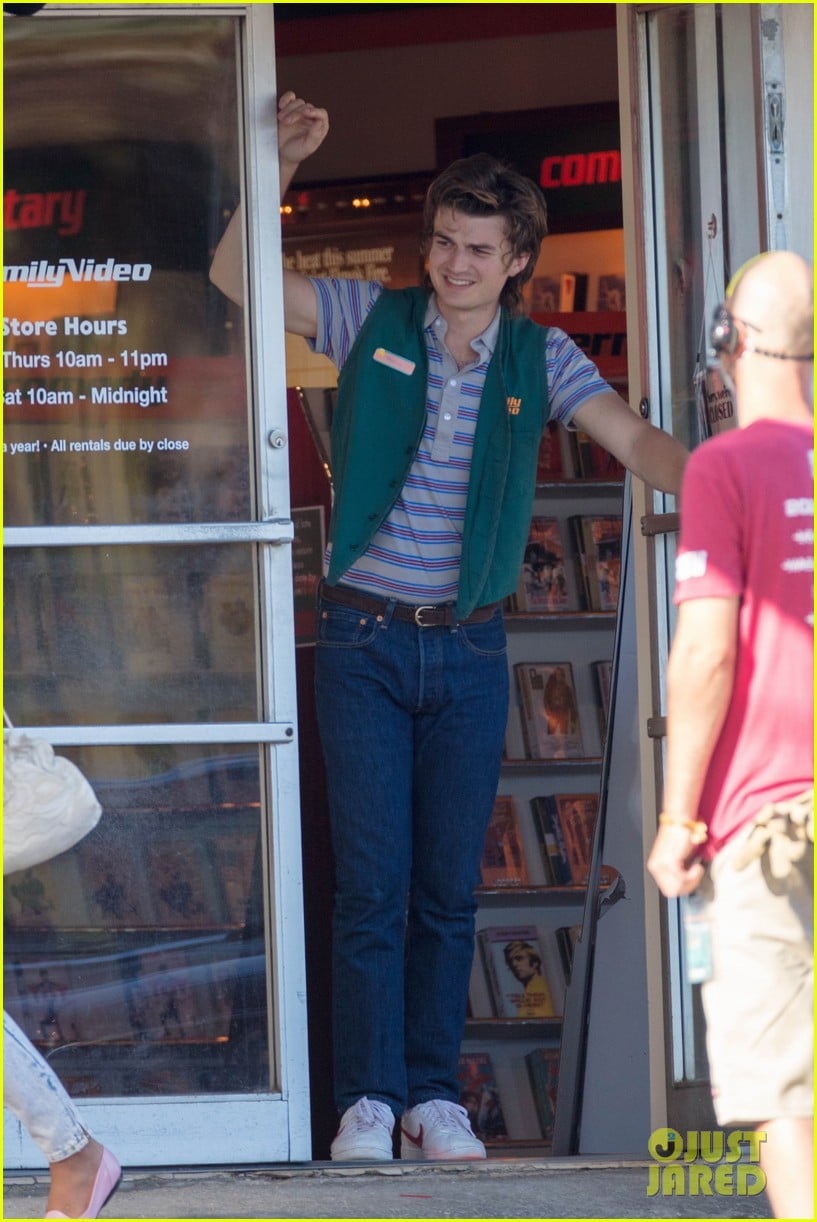 'Stranger Things' Stars Film a Scene at a Video Store - See Photos ...