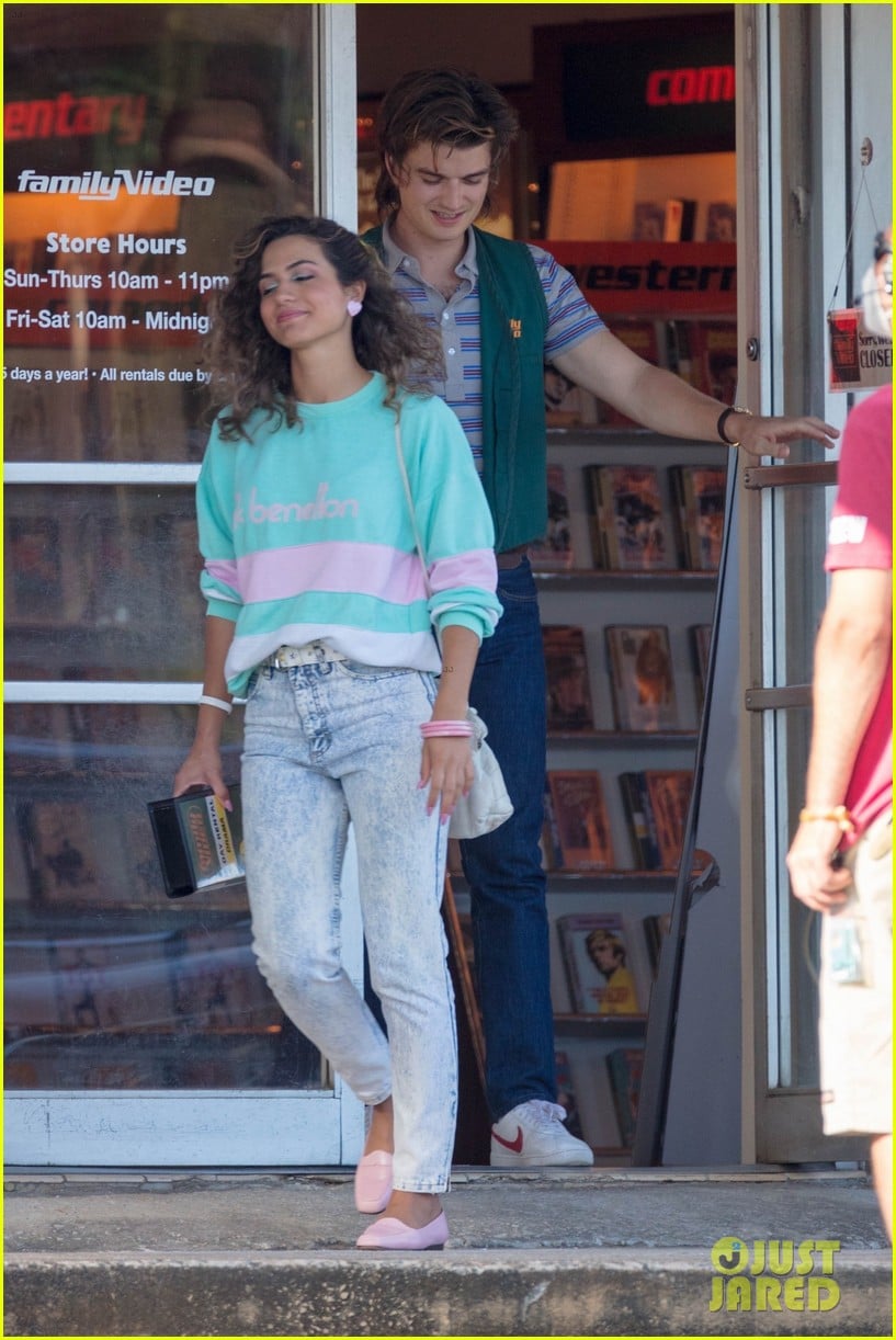 'Stranger Things' Stars Film a Scene at a Video Store - See Photos ...