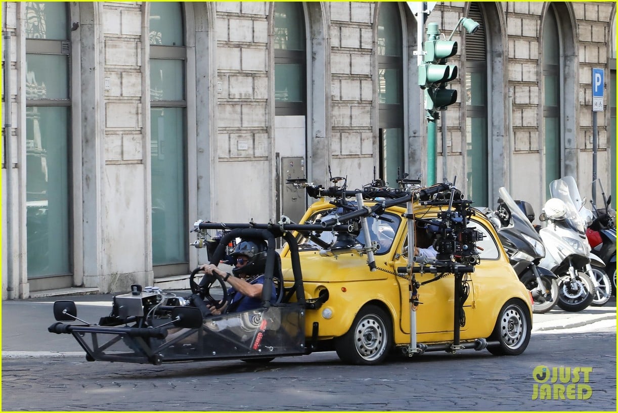 Tom Cruise Is All Smiles Filming 'Mission: Impossible 7' in Rome: Photo ...