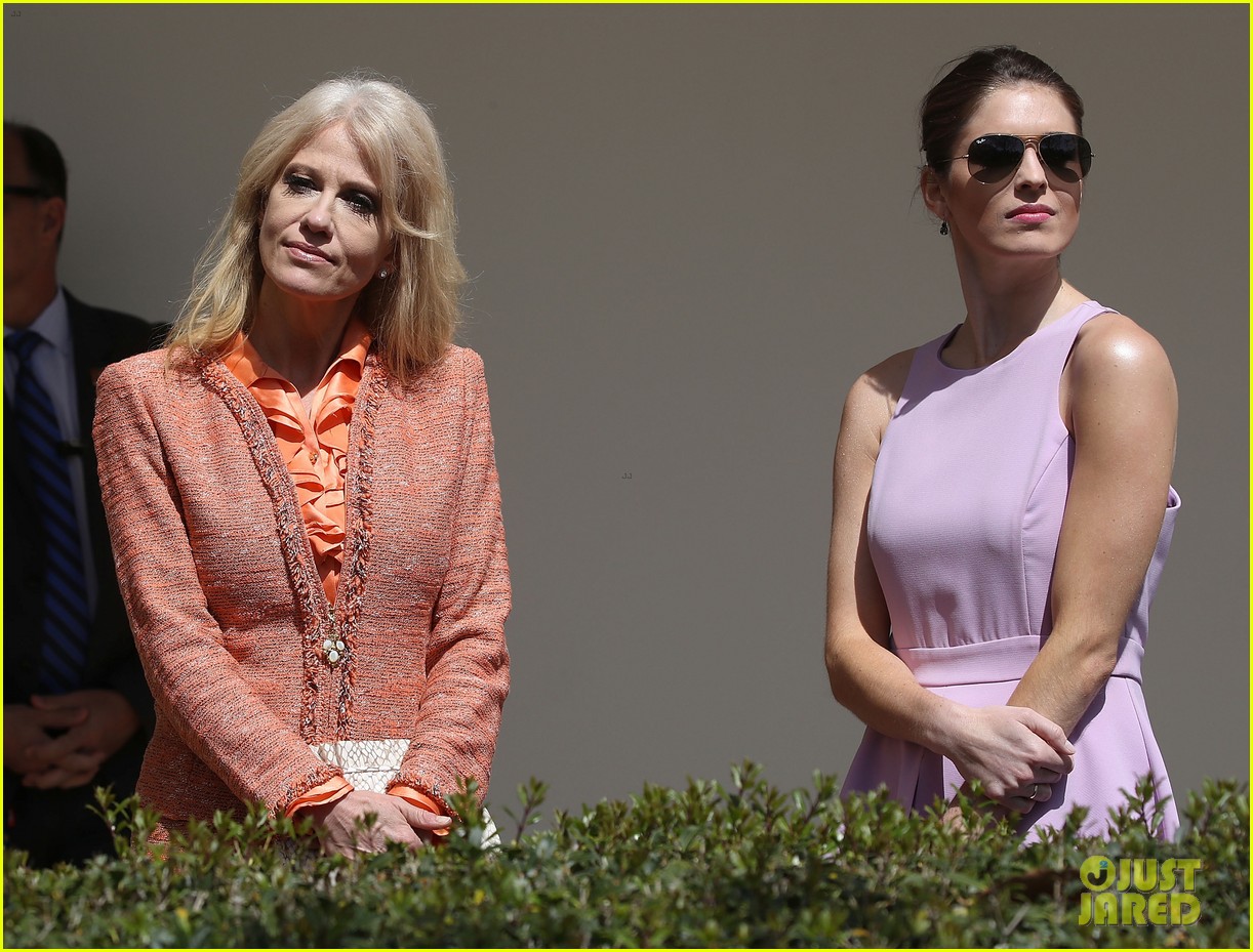 Who is Hope Hicks? Meet Trump's Aide & See Photos of Them Together ...