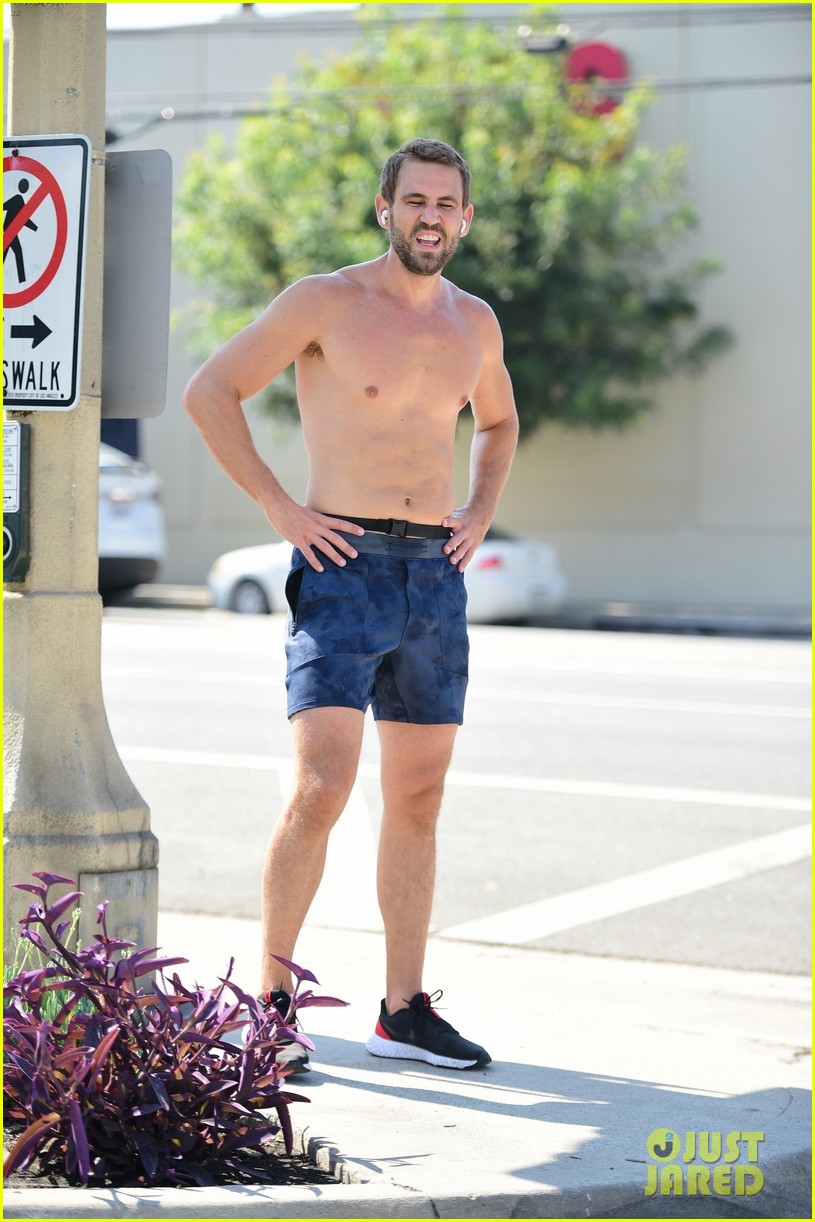 Photo: nick viall goes shirtless on run in la 05 | Photo 4491030 | Just ...