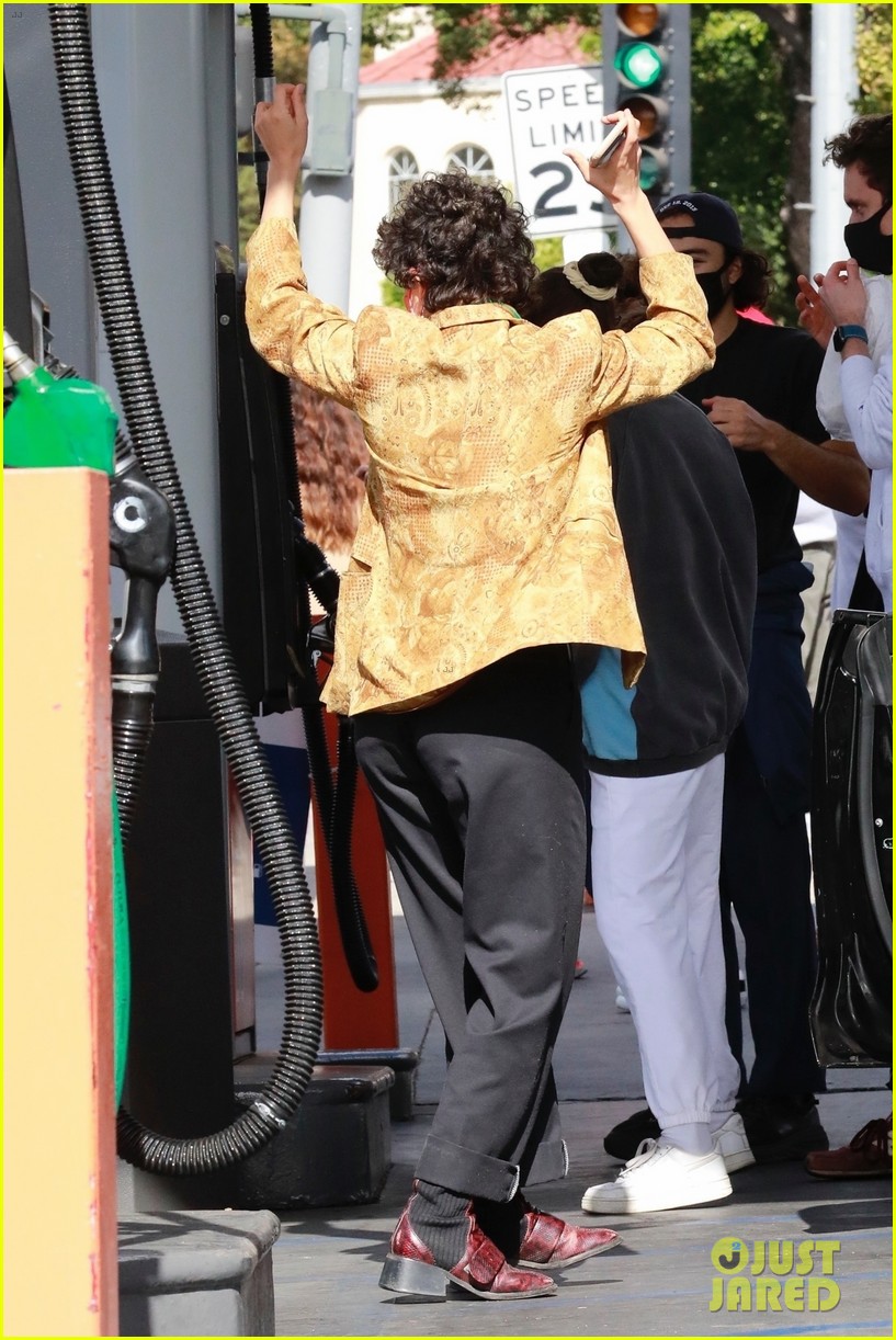 These Photos of Alia Shawkat Dancing in the L.A. Streets to Celebrate ...