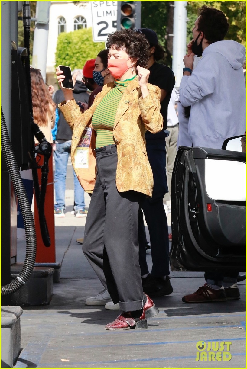 These Photos of Alia Shawkat Dancing in the L.A. Streets to Celebrate ...