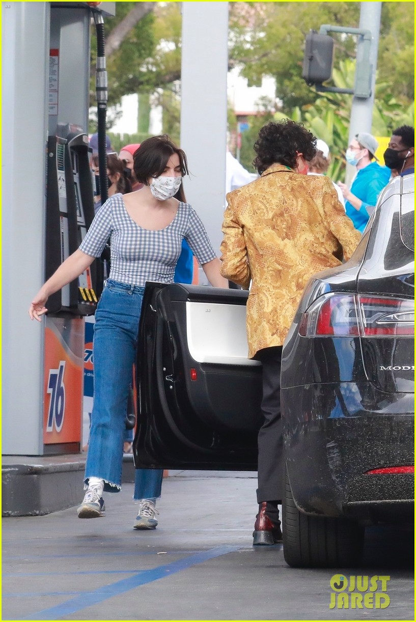 These Photos of Alia Shawkat Dancing in the L.A. Streets to Celebrate ...