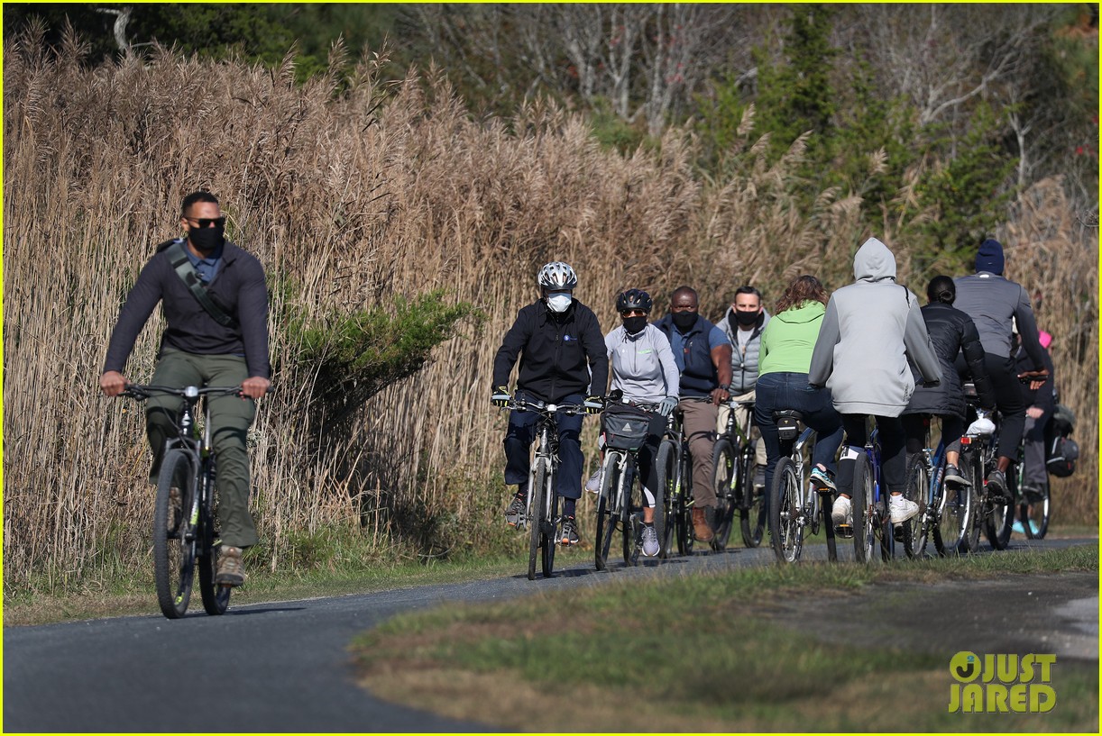Photo: joe biden bike ride with jill biden 09 | Photo 4500658 | Just ...