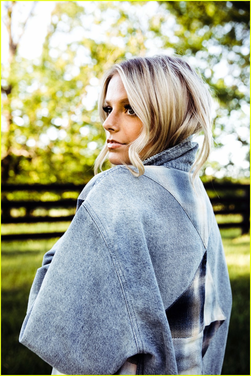 Get to Know Singer Carter Faith with These 10 Fun Facts (Exclusive ...