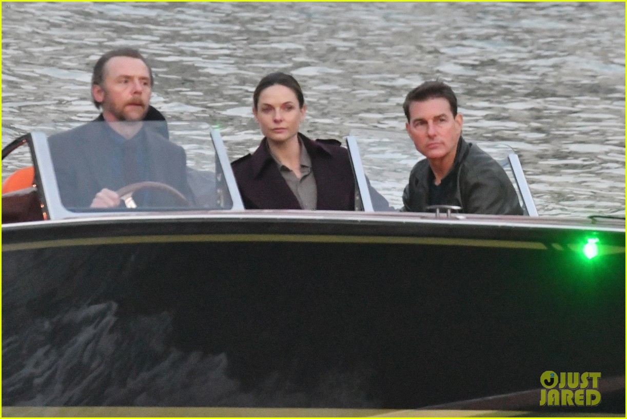 Full Sized Photo of tom cruise mission impossible final scenes boat 04 ...