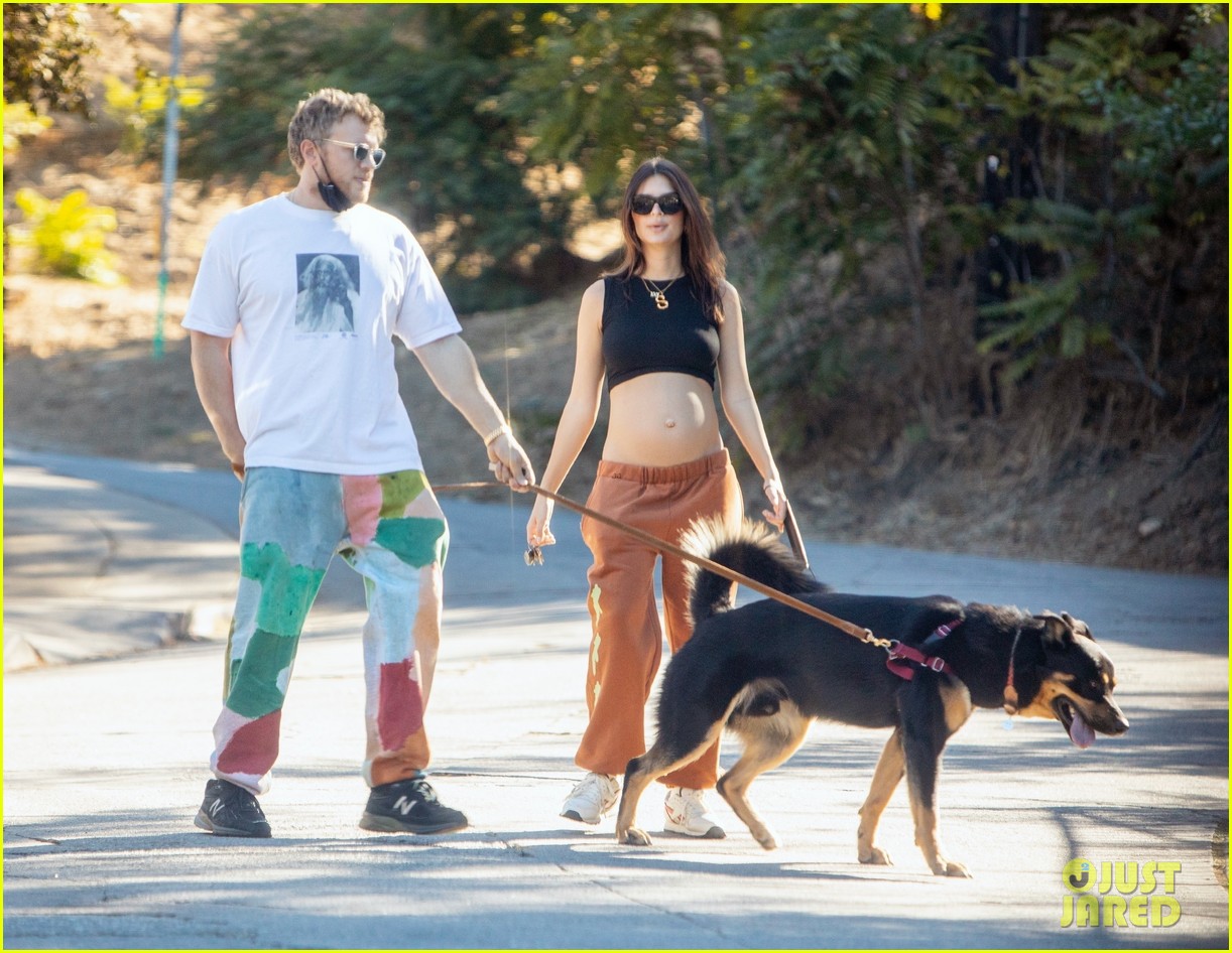 Emily Ratajkowski Bares Her Baby Bump While Hiking With Hubby Sebastian ...