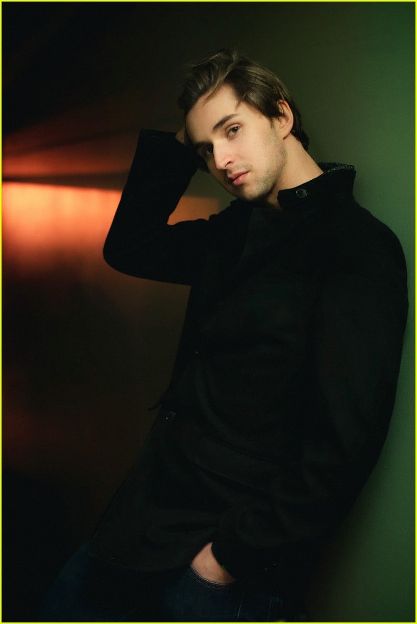 Get to Know 'Virgin River' Actor Grayson Gurnsey with These 10 Fun ...