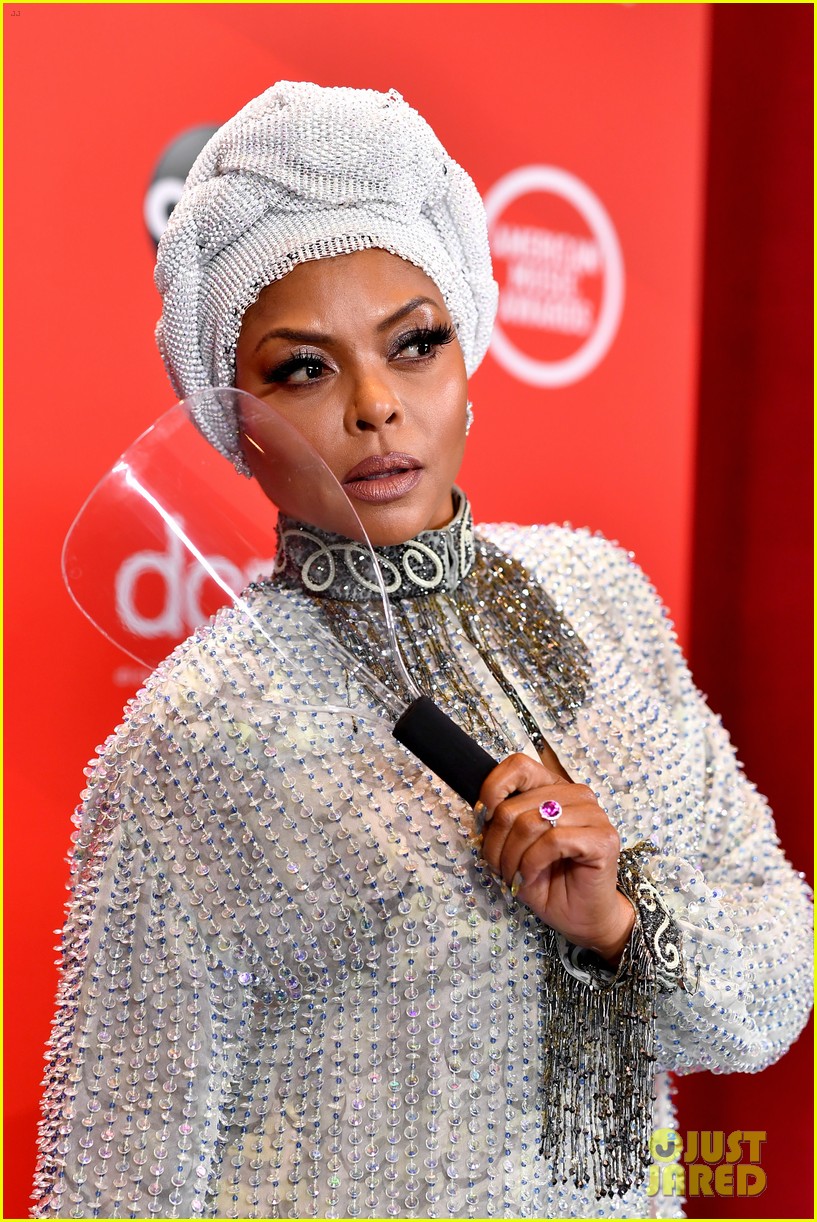 Taraji P. Henson Carries Face Shield Arriving for Hosting Duties at ...