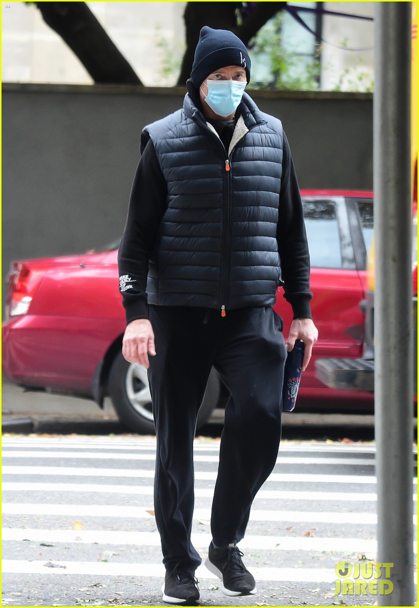 Hugh Jackman Bundles Up Heading to Early Morning Workout in NYC: Photo ...