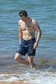Jake Lacy Looks So Hot While Shirtless at the Beach in Hawaii! | Jake ...