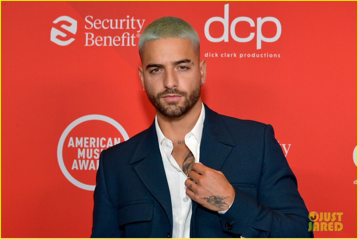 Maluma Hits Red Carpet in Sharp Suit Ahead of AMAs 2020 Performance ...