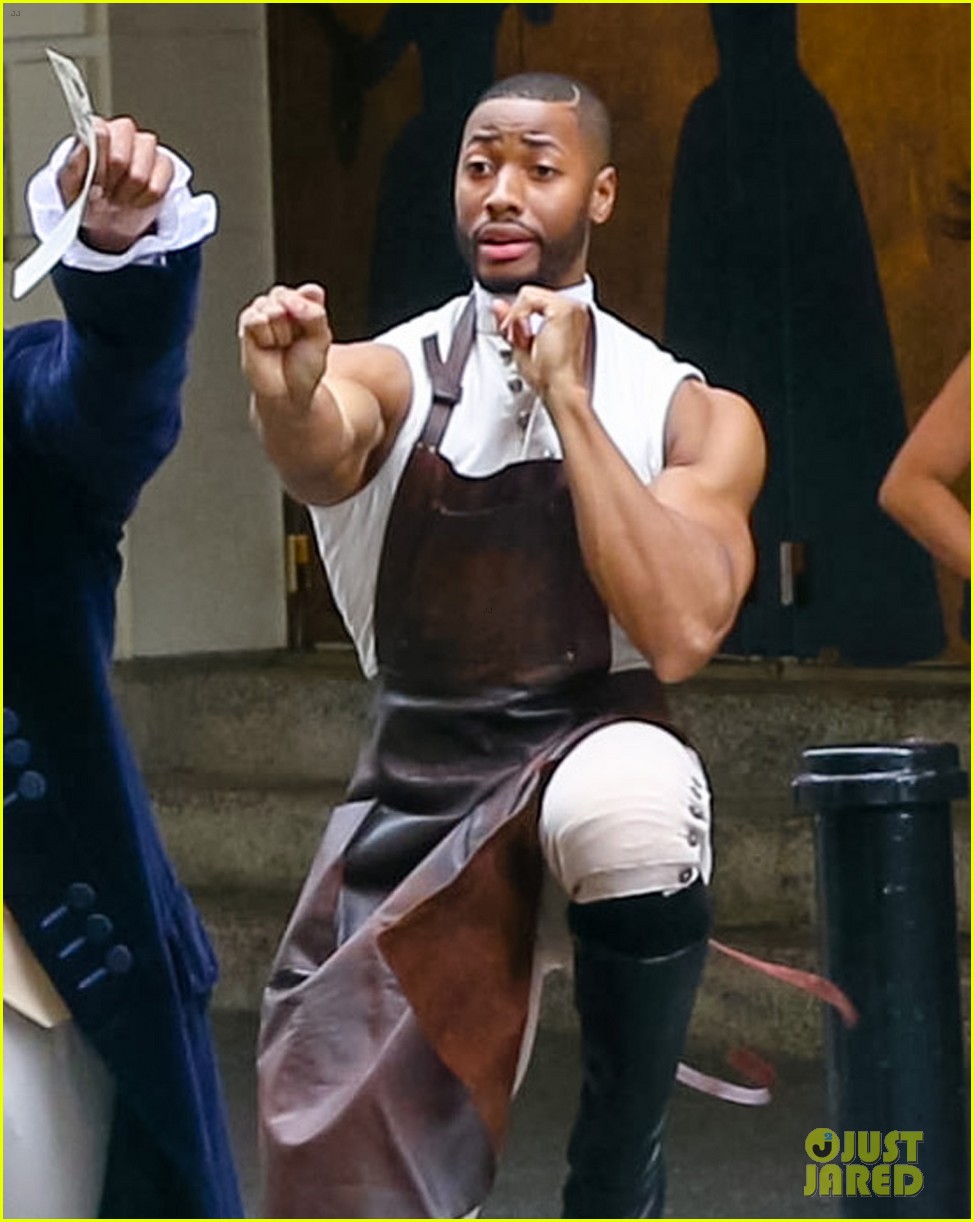 'Hamilton' Fans Are Thirsting for Actor Raymond Baynard Thanks to These ...