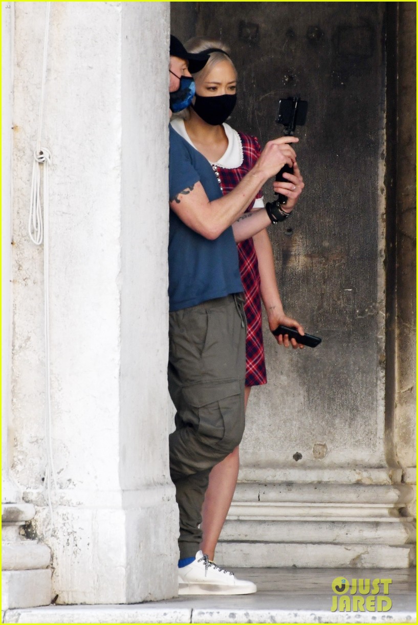 Simon Pegg Films Funny Videos With Pom Klementieff in Venice: Photo ...