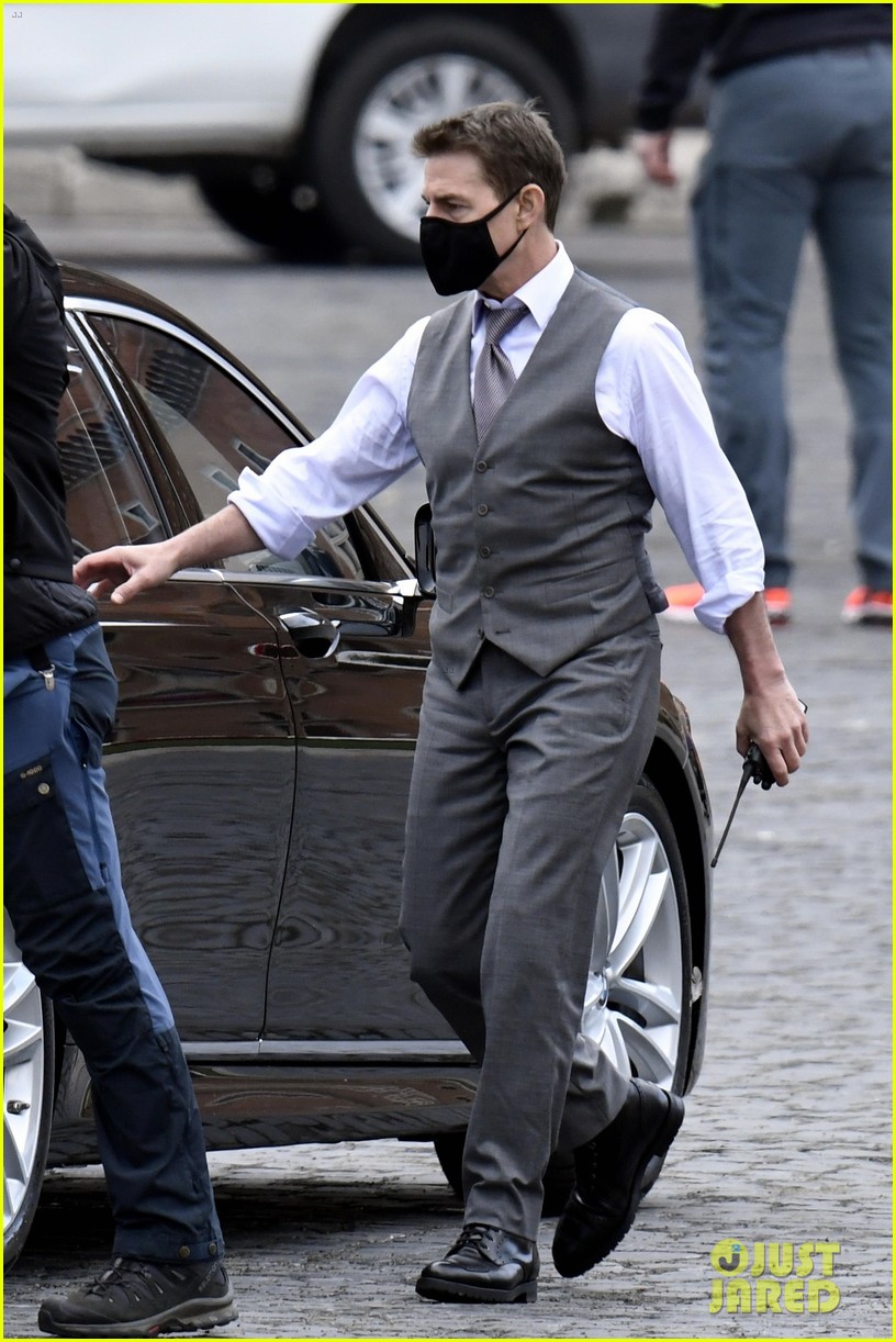 Tom Cruise Continues Filming 'Mission: Impossible 7' in Rome: Photo ...
