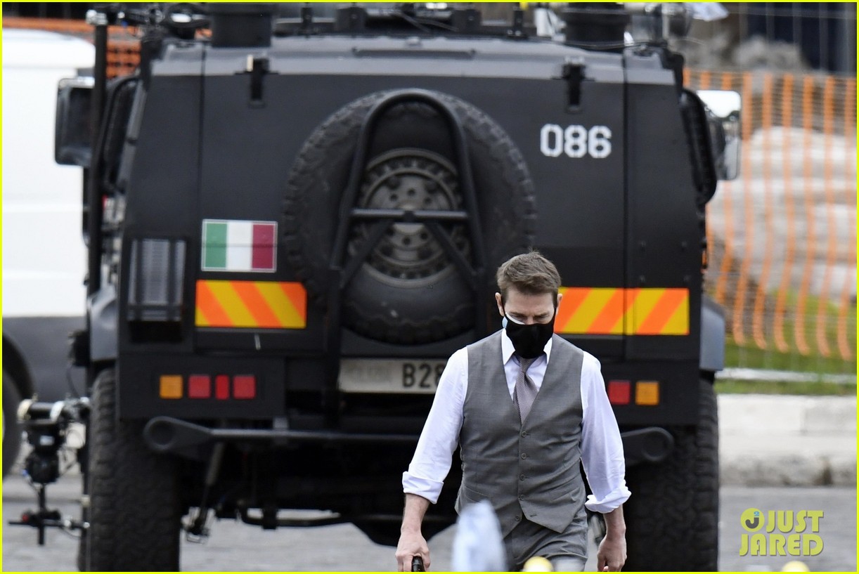 Tom Cruise Continues Filming 'Mission: Impossible 7' in Rome: Photo ...
