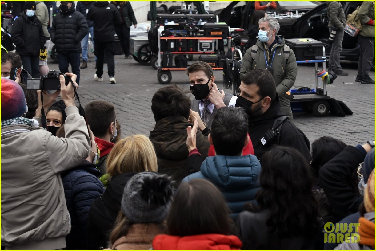 Tom Cruise Continues Filming 'Mission: Impossible 7' in Rome: Photo ...