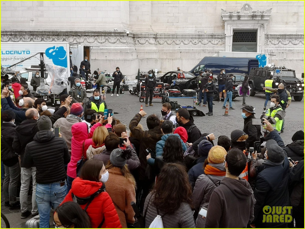 Tom Cruise Continues Filming 'Mission: Impossible 7' in Rome: Photo ...