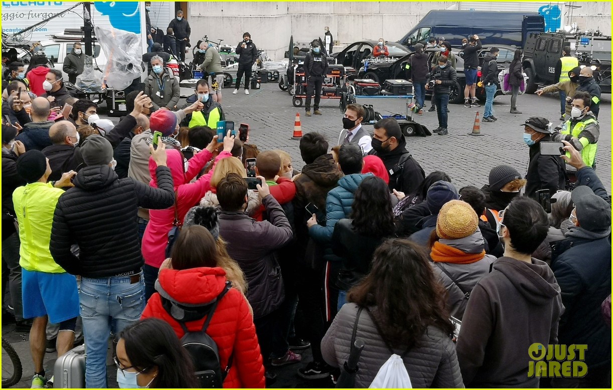 Tom Cruise Continues Filming 'Mission: Impossible 7' in Rome: Photo ...