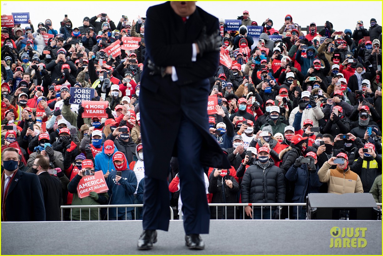 Donald Trump Complains About Cold Weather After Joe Biden Spoke in the ...