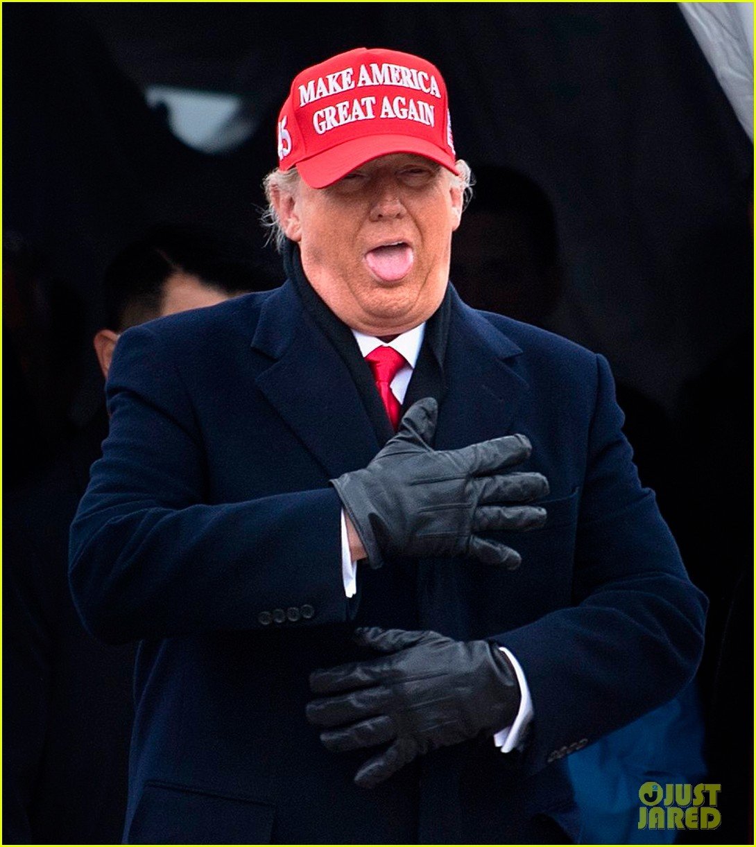Photo: donald trump complains about cold weather 06 | Photo 4497133 ...