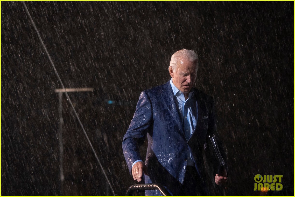 Donald Trump Complains About Cold Weather After Joe Biden Spoke in the ...