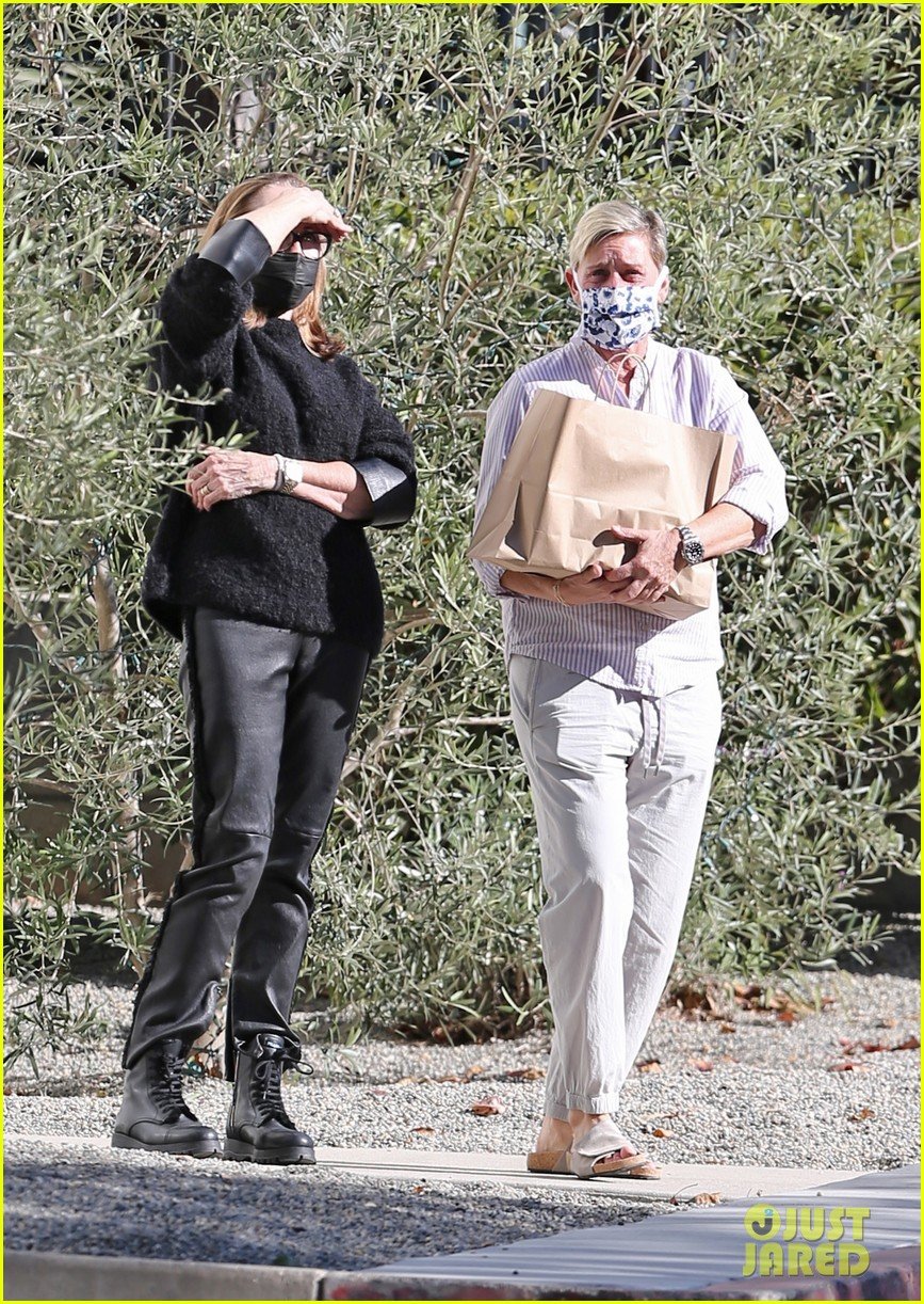 Ellen DeGeneres Wears Her Face Mask Around Her Neck Days After Positive ...