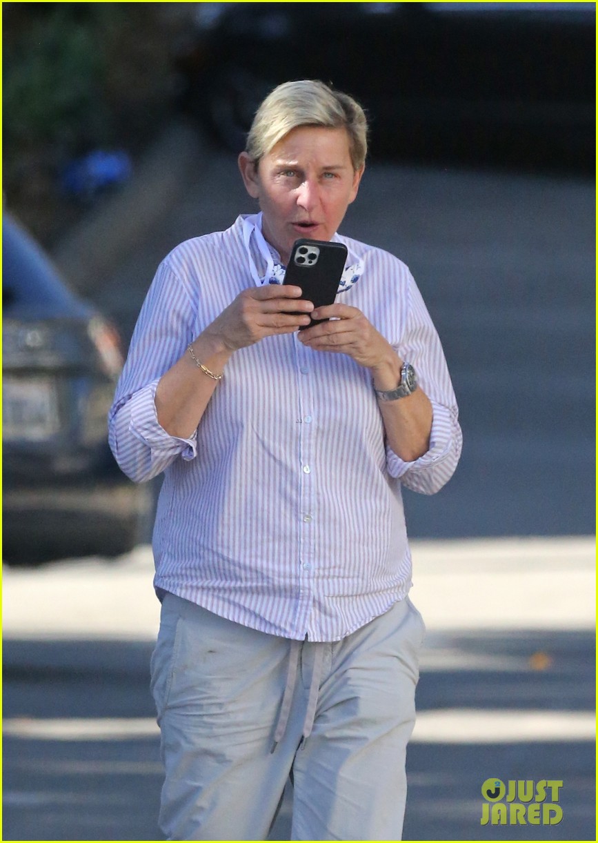 Ellen DeGeneres Wears Her Face Mask Around Her Neck Days After Positive ...