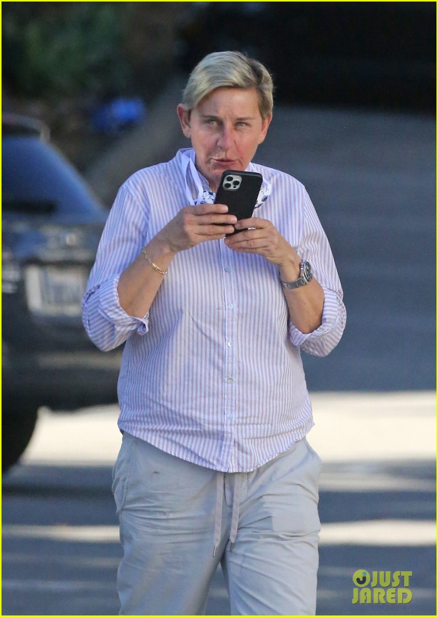 Ellen DeGeneres Wears Her Face Mask Around Her Neck Days After Positive ...