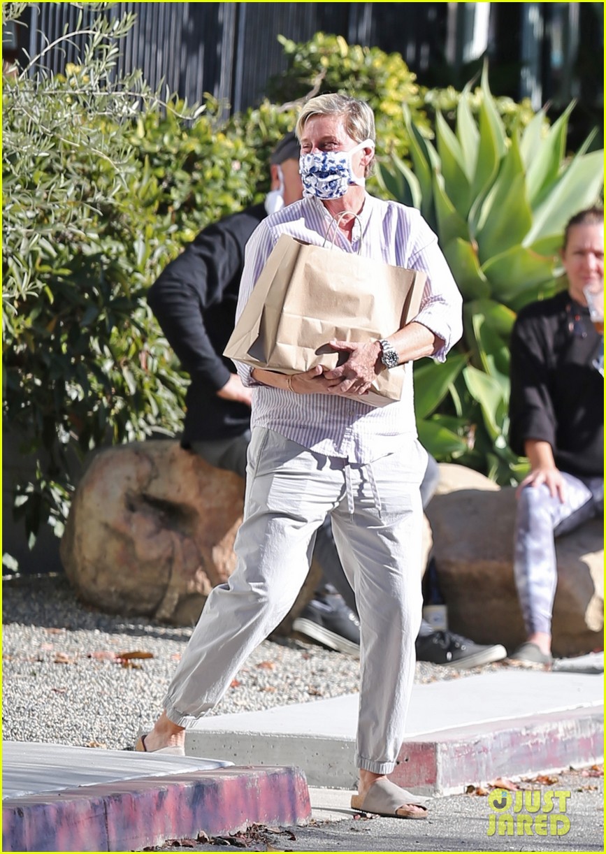 Ellen DeGeneres Wears Her Face Mask Around Her Neck Days After Positive ...