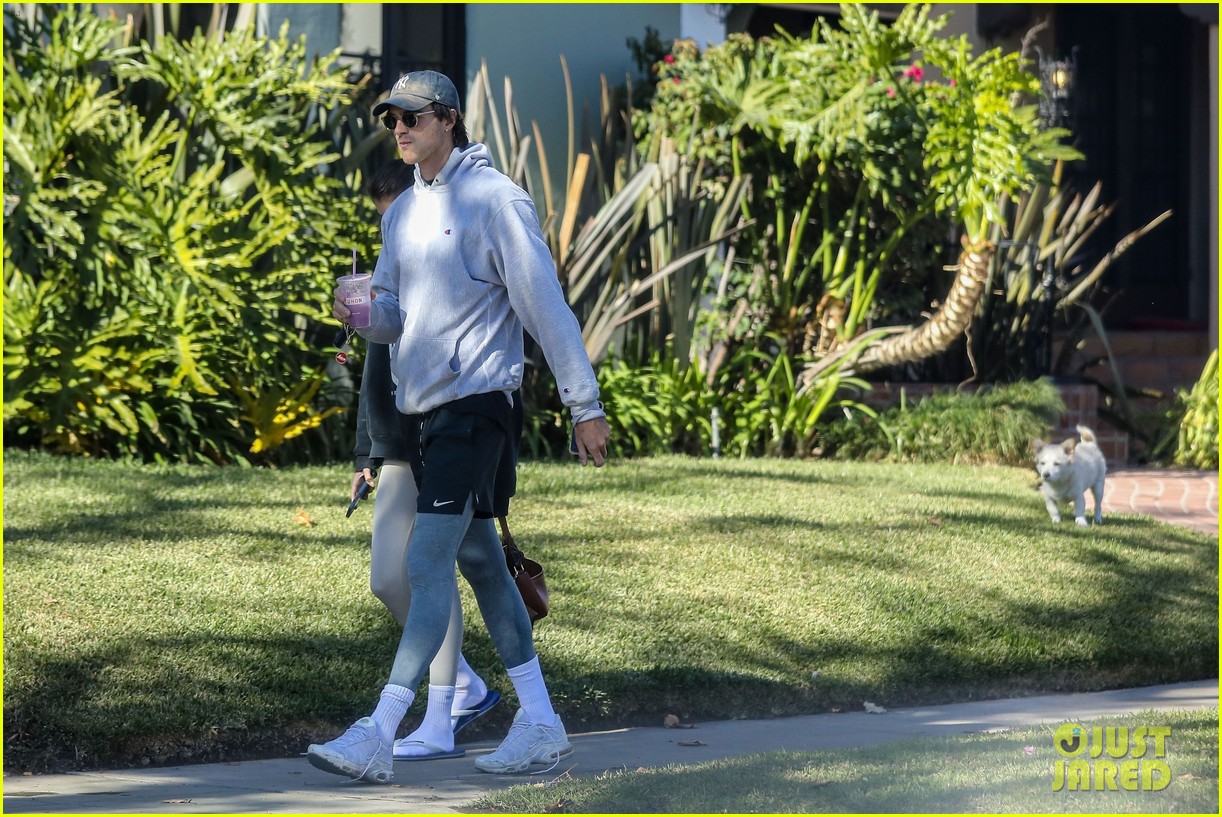 Kaia Gerber & Boyfriend Jacob Elordi Take Her Dog for Morning Walk ...