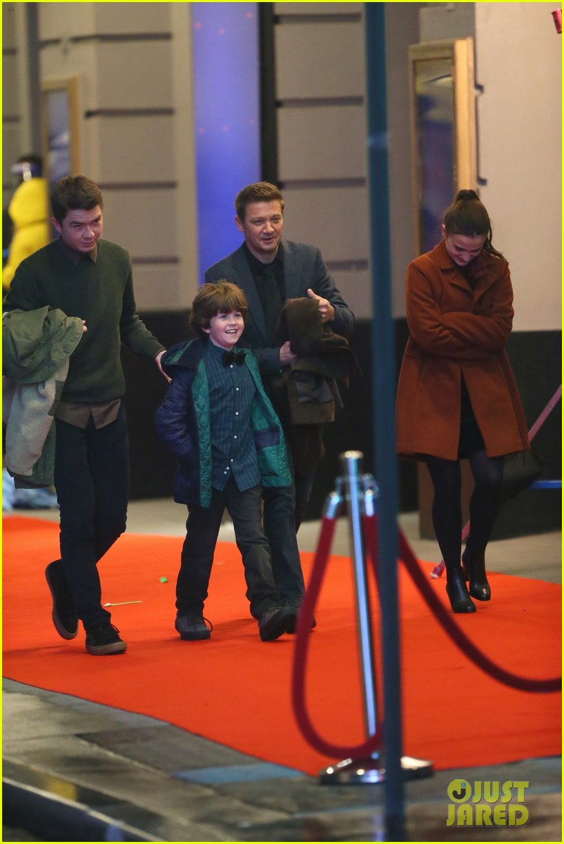 'Hawkeye' Jeremy Renner Takes Clint Barton's Kids To The Movies While ...