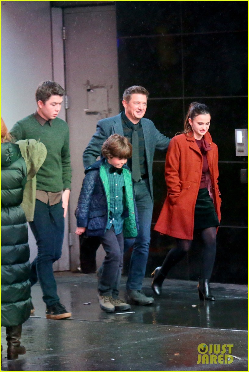 'Hawkeye' Jeremy Renner Takes Clint Barton's Kids To The Movies While ...