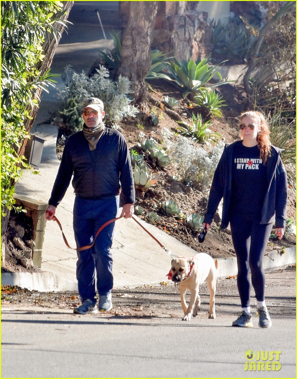 Jon Hamm Heads Out on Late Afternoon Stroll with Girlfriend Anna ...