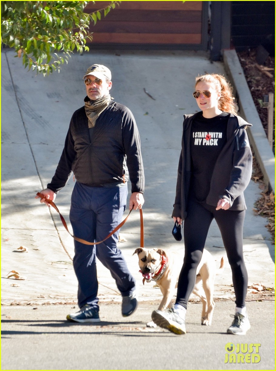 Jon Hamm Heads Out on Late Afternoon Stroll with Girlfriend Anna ...