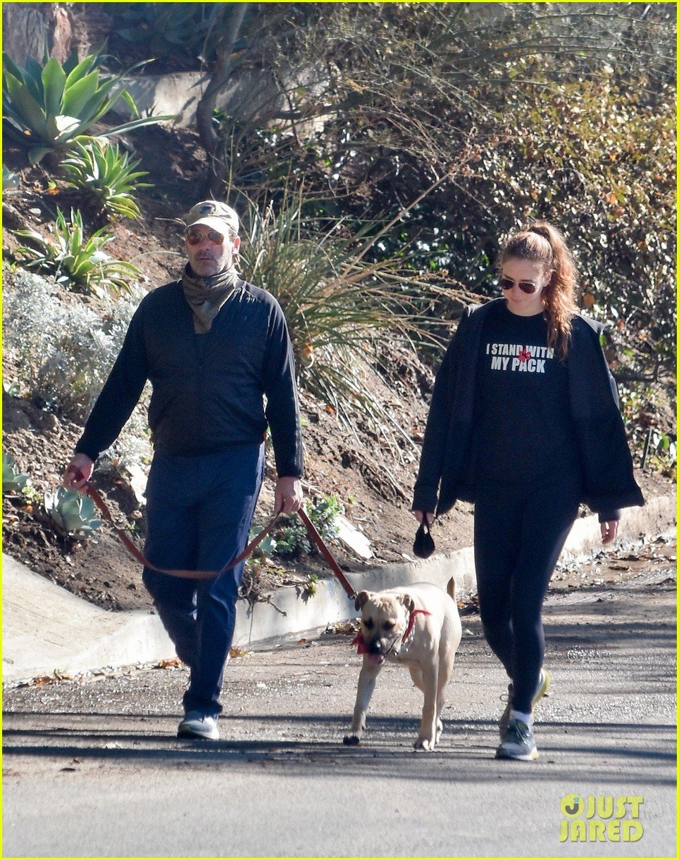 Jon Hamm Heads Out on Late Afternoon Stroll with Girlfriend Anna ...
