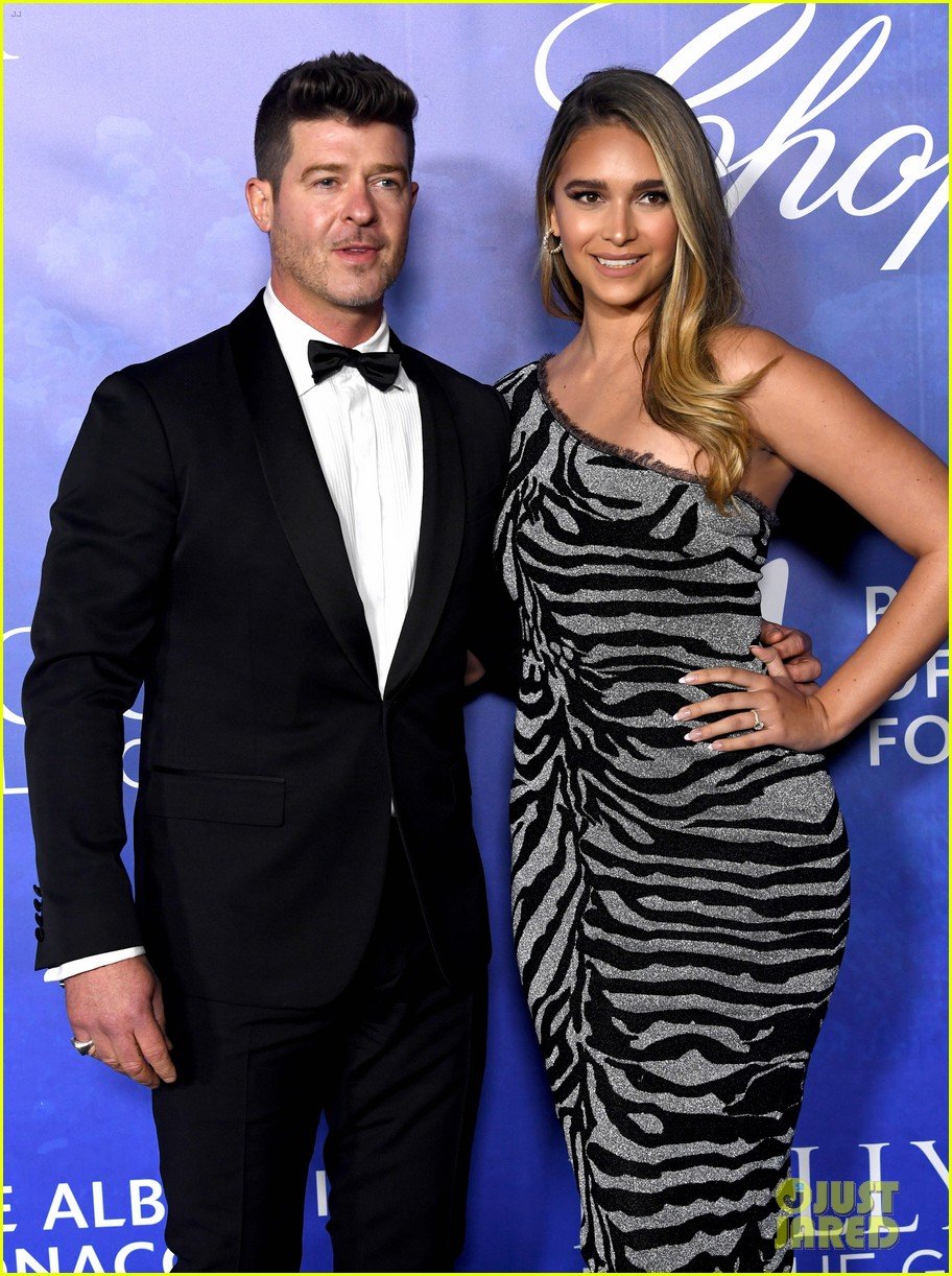 Robin Thicke Welcomes Baby Boy with April Love Geary - See His First ...