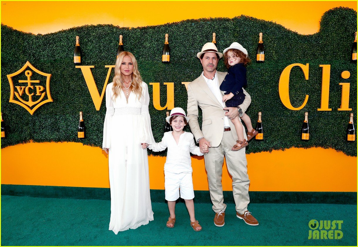 Rachel Zoe's Son Skyler Hospitalized After Ski Lift Accident, She Says ...