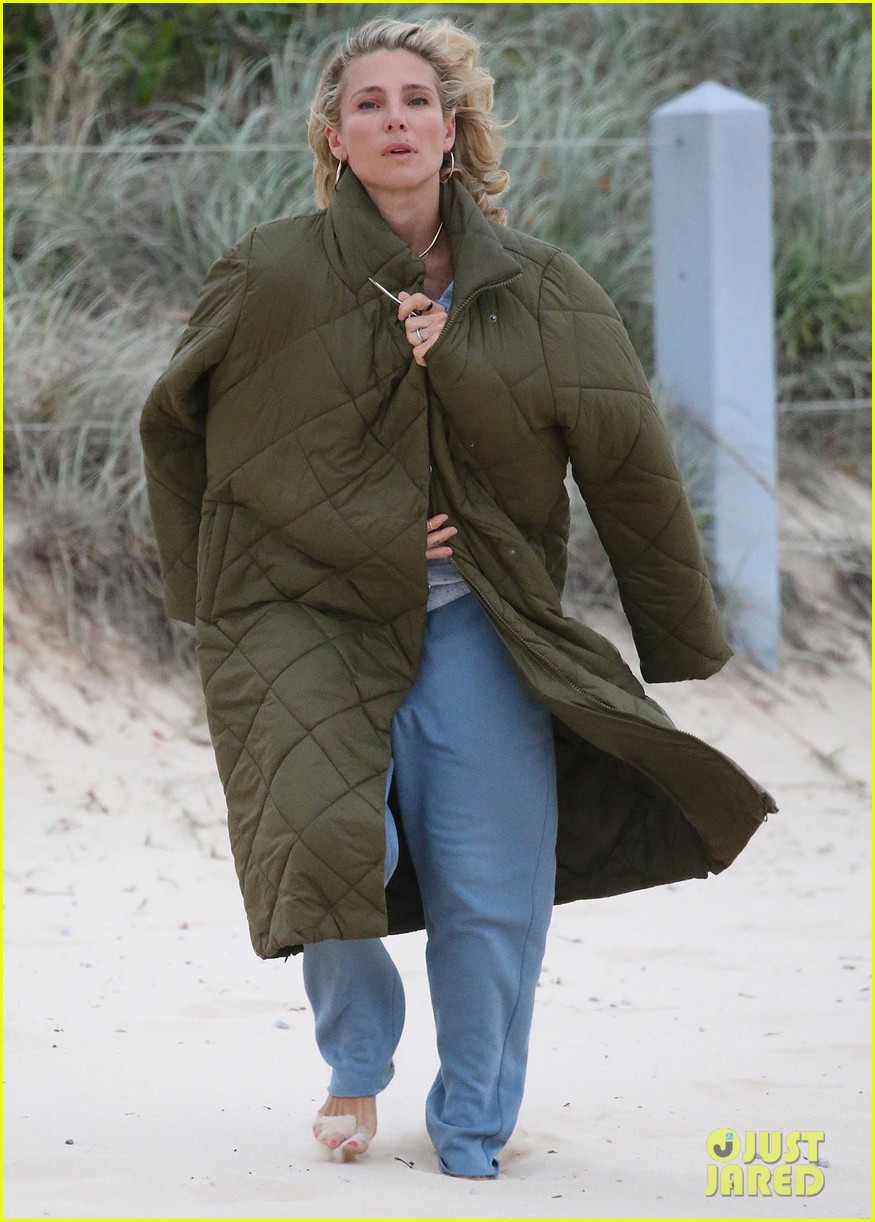 Elsa Pataky & Paul Mescal Film Scenes On The Beach For 'Carmen': Photo ...