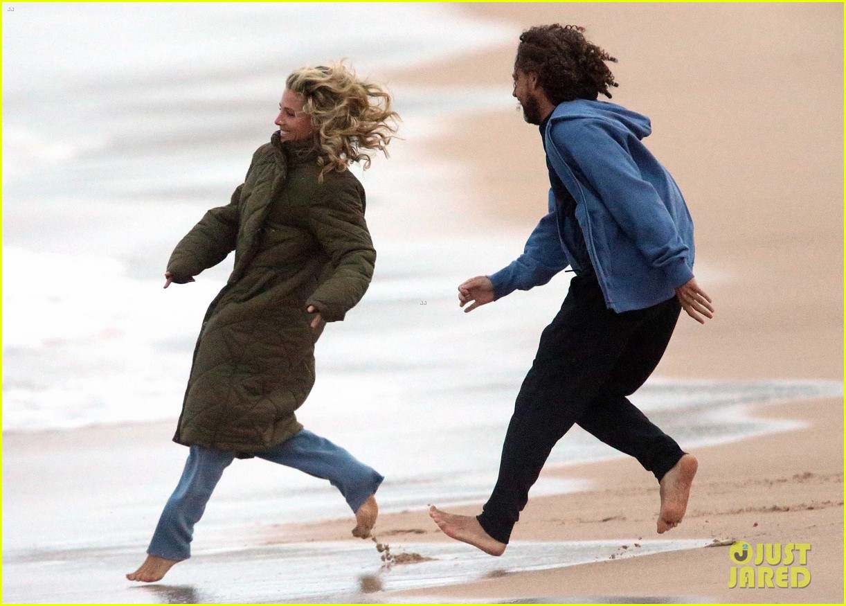Elsa Pataky & Paul Mescal Film Scenes On The Beach For 'Carmen': Photo ...