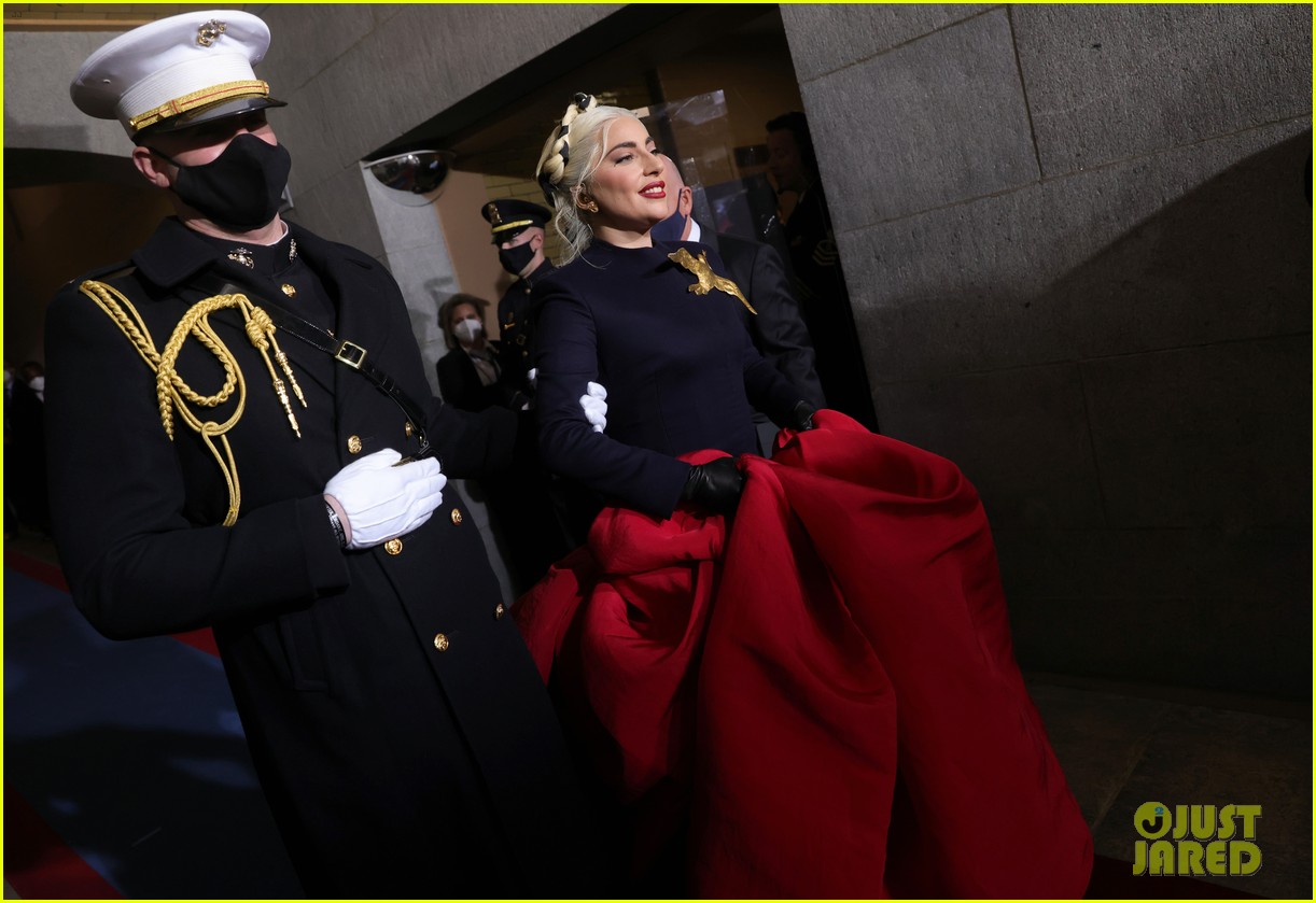 Lady Gaga Performs the National Anthem at Presidential Inauguration ...