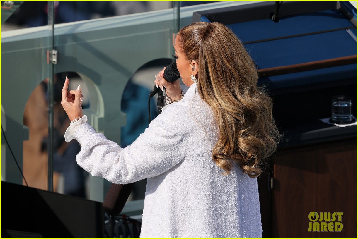 Watch Jennifer Lopez's Inauguration Performance (Where She Added a 'Let ...