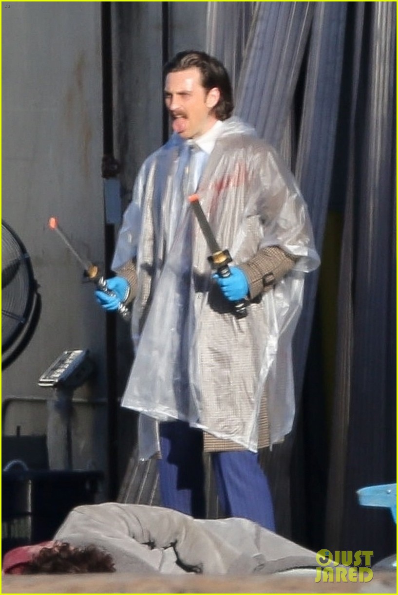 Aaron Taylor-Johnson Fights With a Katana Sword for 'Bullet Train ...