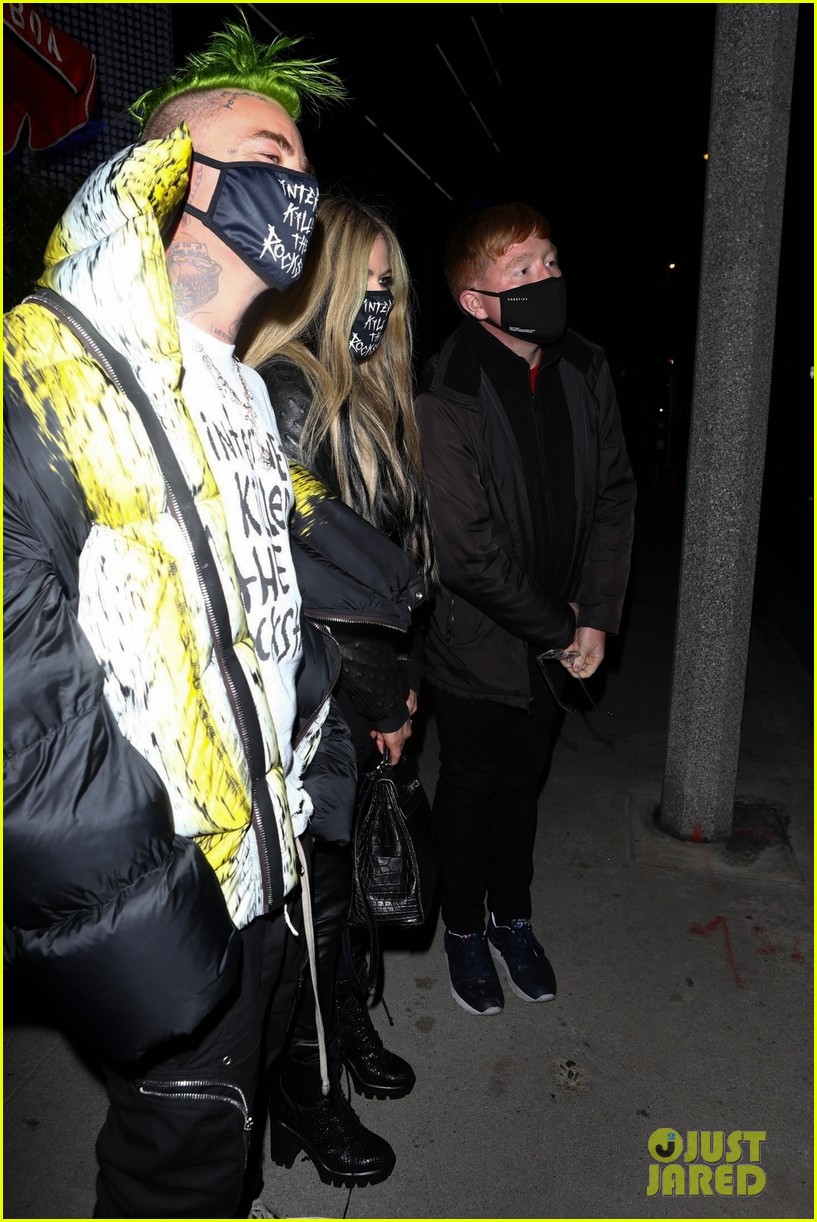 Photo: avril lavigne mod sun hold hands 63 | Photo 4524410 | Just Jared