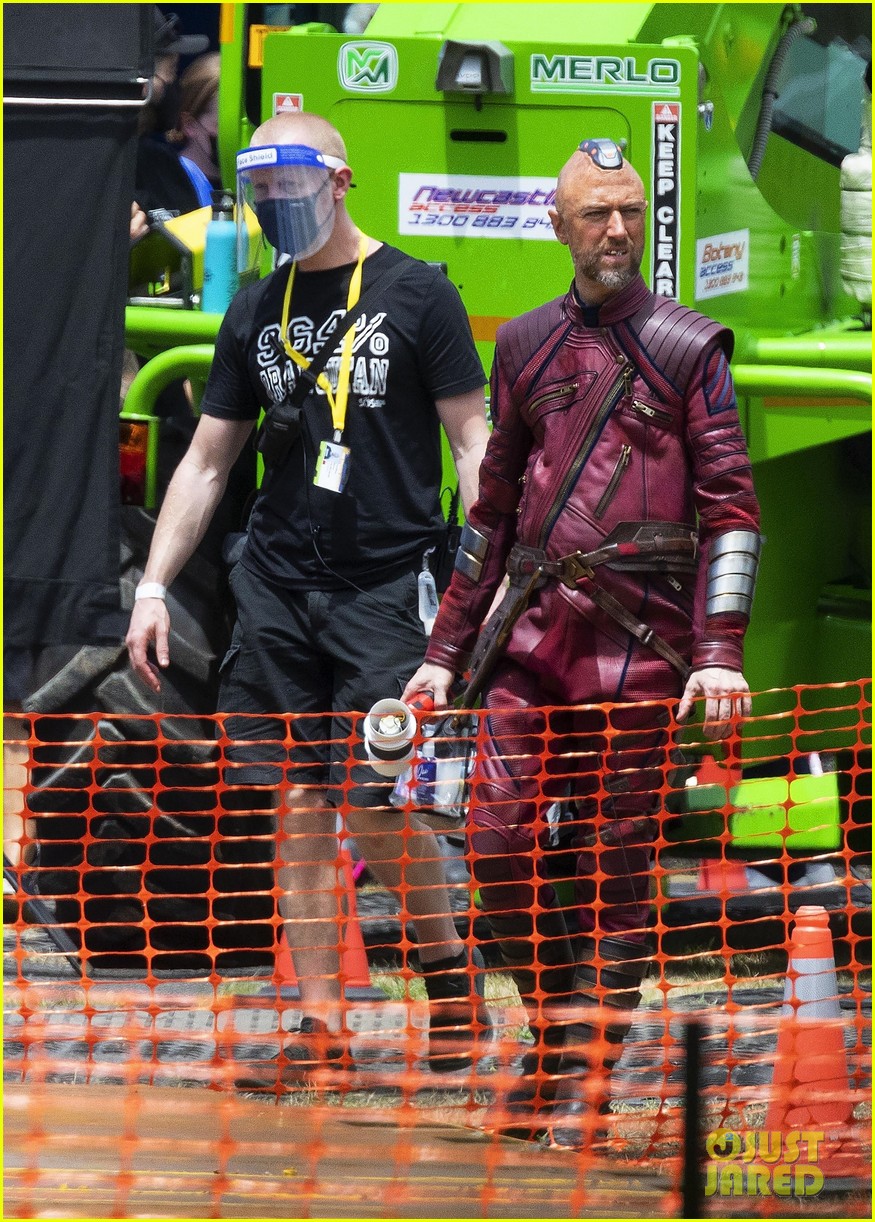 Chris Hemsworth & Chris Pratt Film 'Thor: Love & Thunder' as Thor ...