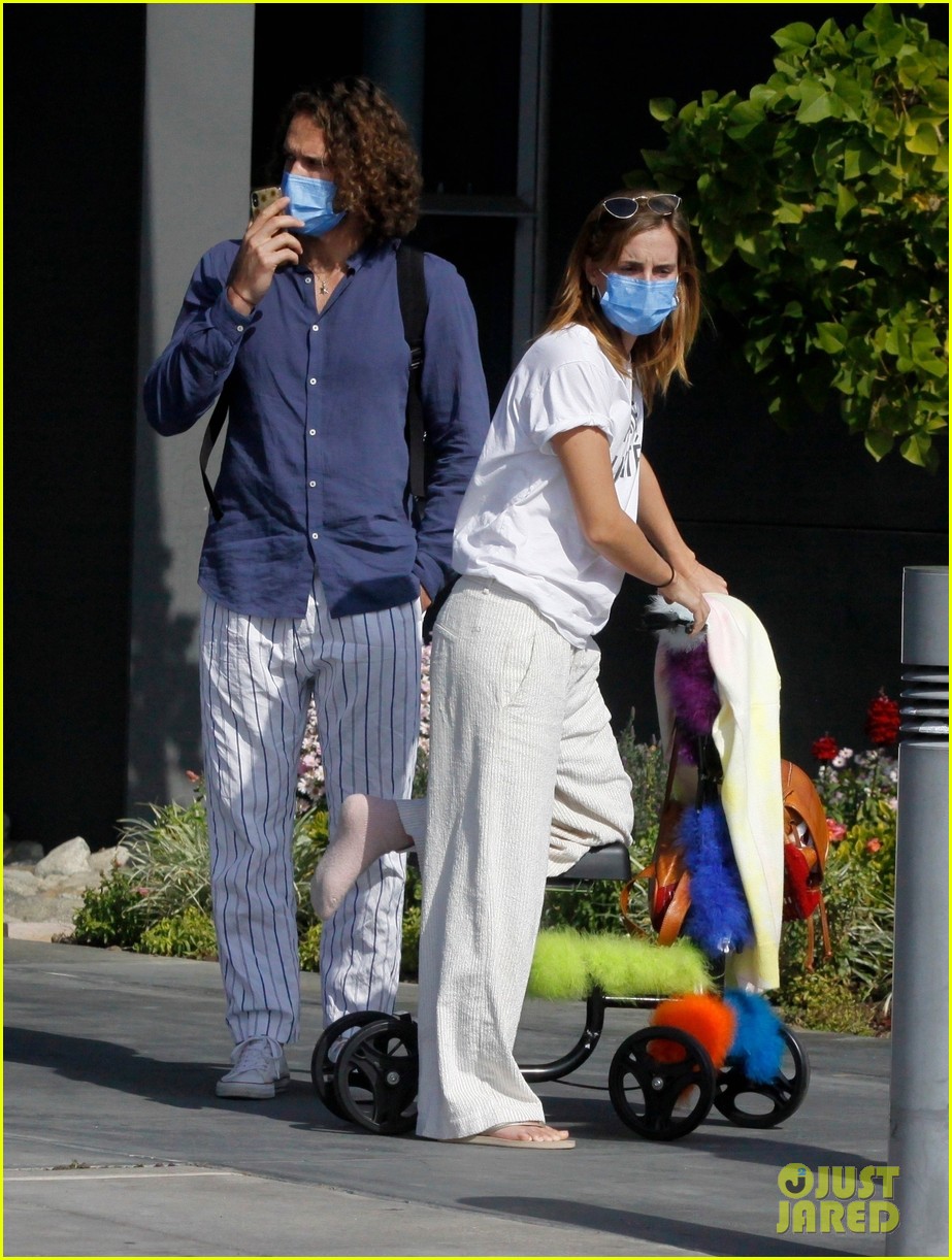 Injured Emma Watson Sports Modest Ring on That Finger, Fans Question If ...